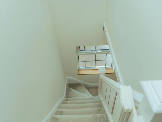 House 4 Bedroom For Rent Halesowen Halesowen 4800 ES76511029