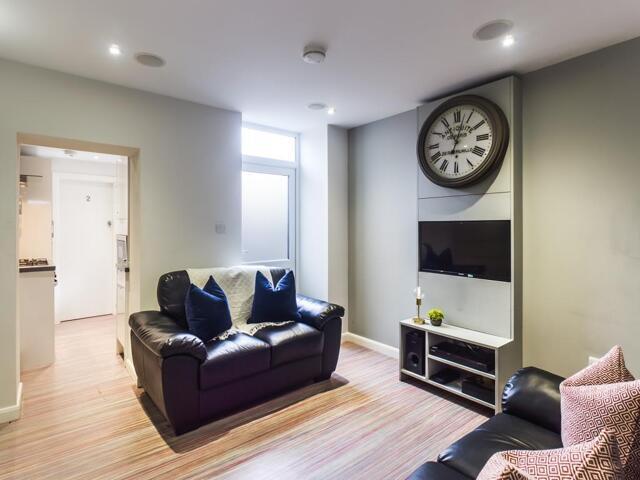 House 4 Bedroom For Rent Hanley Staffordshire 542 ES99708237