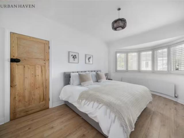 House 4 Bedroom For Rent London London 7500 ES95949062