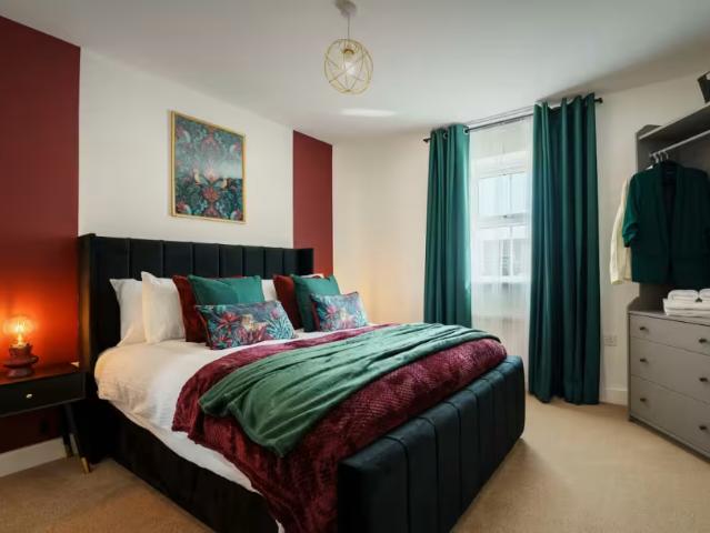House 4 Bedroom For Rent Leeds Leeds 3900 ELS98065002