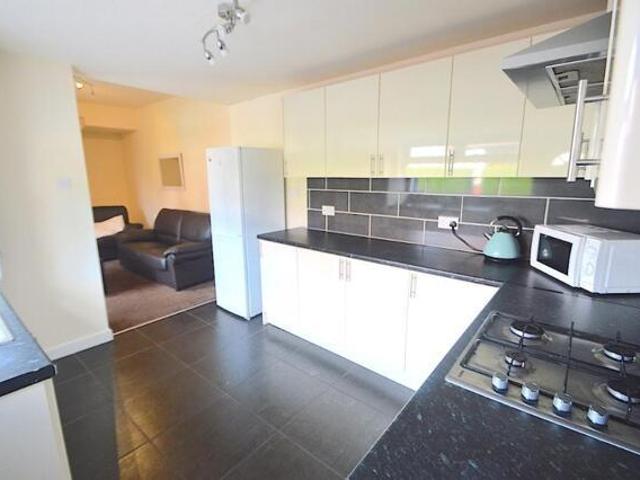 House 4 Bedroom For Rent Leeds West Yorkshire 1820 ELS99835126