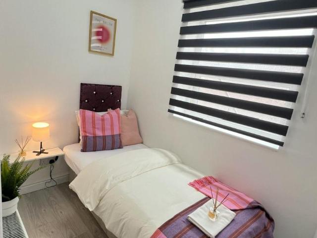 House 4 Bedroom For Rent Manchester Manchester 4950 ELS93362182
