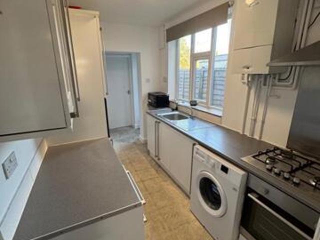 House 4 Bedroom For Rent Newcastle Under Lyme Staffordshire 1690 ELS100060210