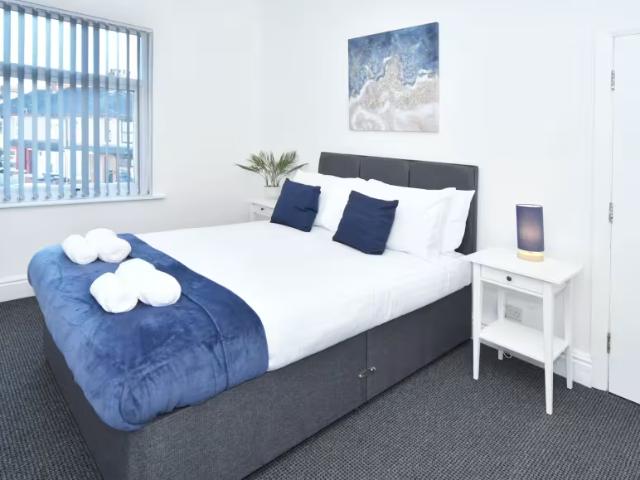 House 4 Bedroom For Rent Stoke on Trent Stoke on Trent 3300 ELS97776644