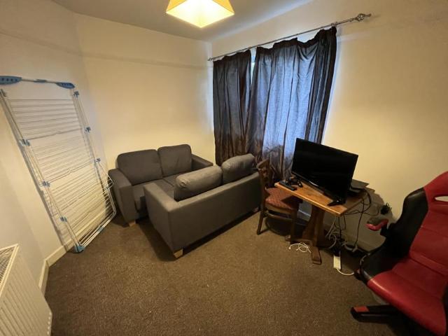 House 4 Bedroom For Rent Wollaton East Midlands 1907 ELS98286316