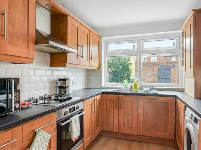House 4 Bedroom For Rent Warrington Warrington 3000 ELS98889216