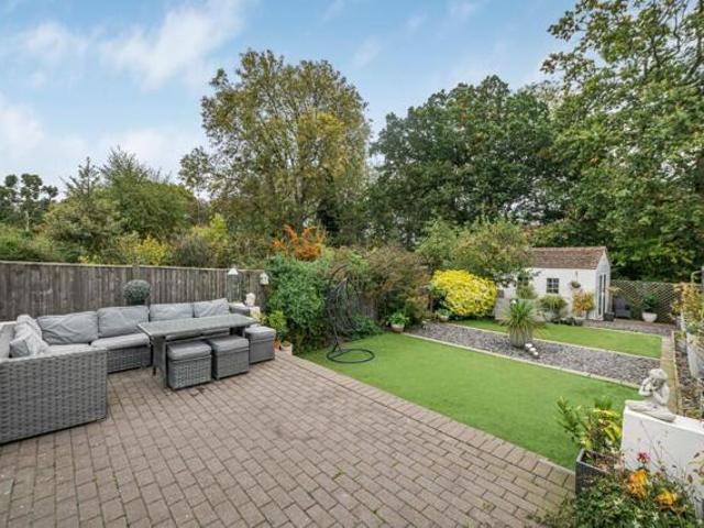 House 4 Bedroom For Sale Coulsdon Greater London 750000 ES99608248