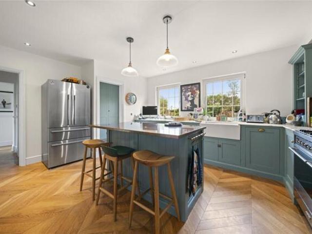 House 4 Bedroom For Sale Cobham Surrey 1000000 ELS100733876