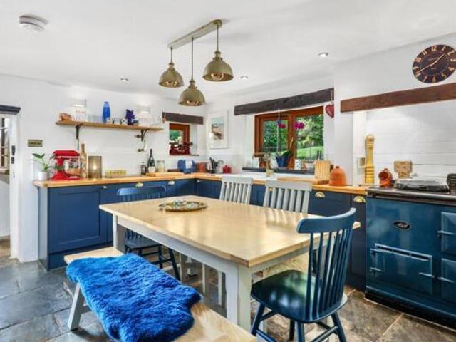 House 4 Bedroom For Sale Cornwell Cornwall 580000 ES99092748