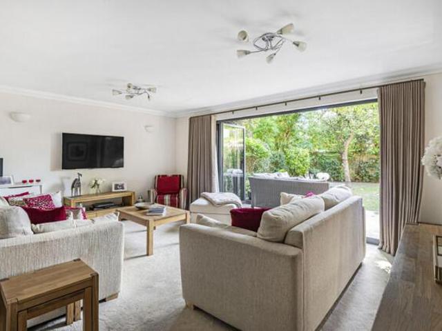 House 4 Bedroom For Sale Caversham Reading 800000 ES98477315