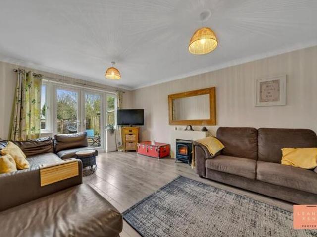 House 4 Bedroom For Sale Caerphilly Caerphilly 390000 ES100456499