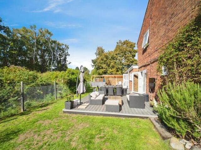 House 4 Bedroom For Sale Camberley Surrey 525000 ES100541232