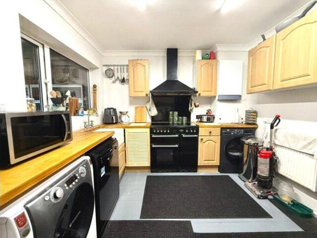 House 4 Bedroom For Sale Camberley Surrey 650000 ES101892420