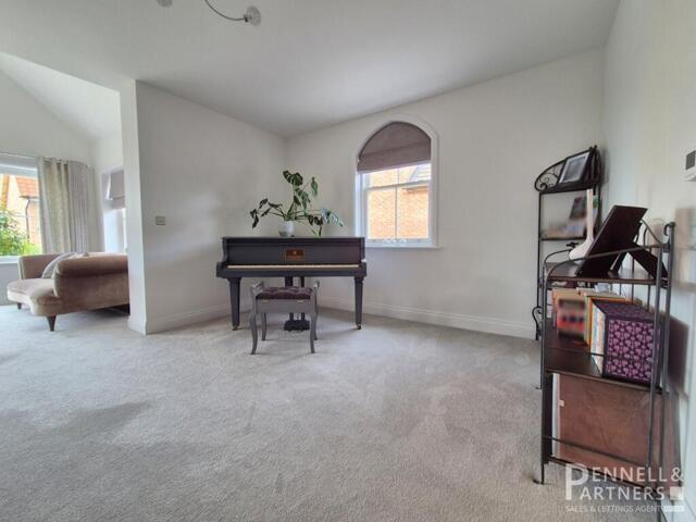 House 4 Bedroom For Sale Cambridgeshire Cambridgeshire 575000 ES99952003