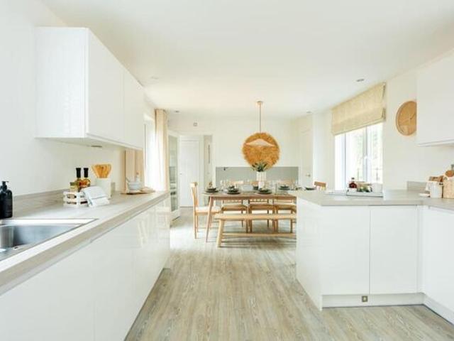 House 4 Bedroom For Sale Cambridgeshire Cambridgeshire 585000 ES99381073