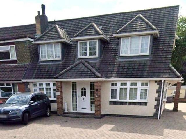 House 4 Bedroom For Sale Cannock Staffordshire 395000 ELS100366320
