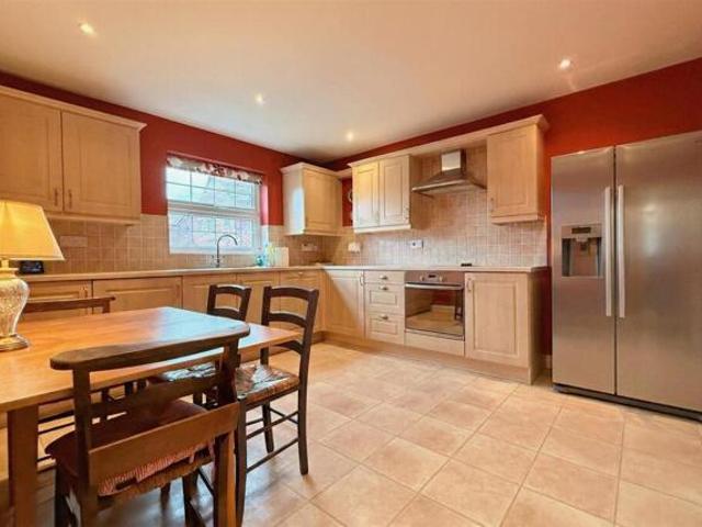 House 4 Bedroom For Sale Carlton Carlton 225000 ES100158616