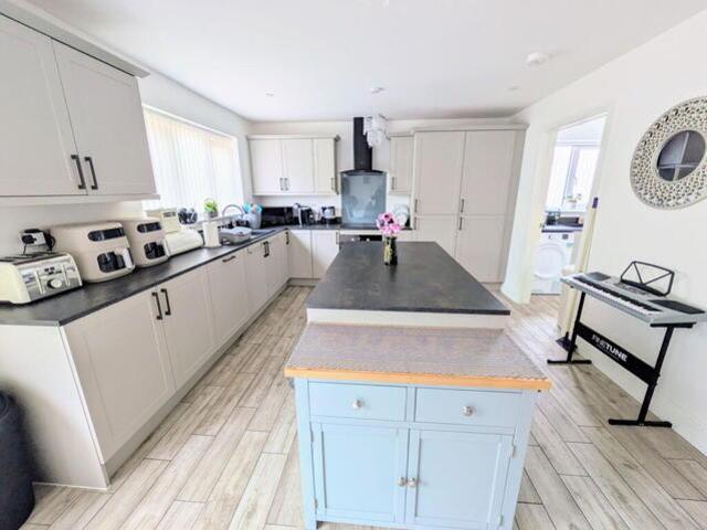 House 4 Bedroom For Sale Carmarthenshire Carmarthenshire 425000 ELS98386651