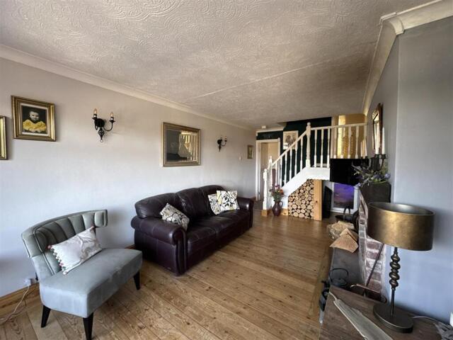 House 4 Bedroom For Sale Carrbrook Carrbrook 430000 ES98801090