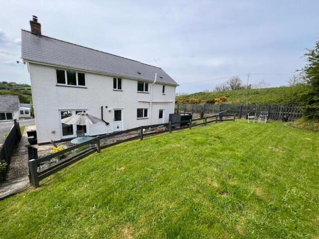 House 4 Bedroom For Sale Ceredigion Ceredigion 399950 ES101168663