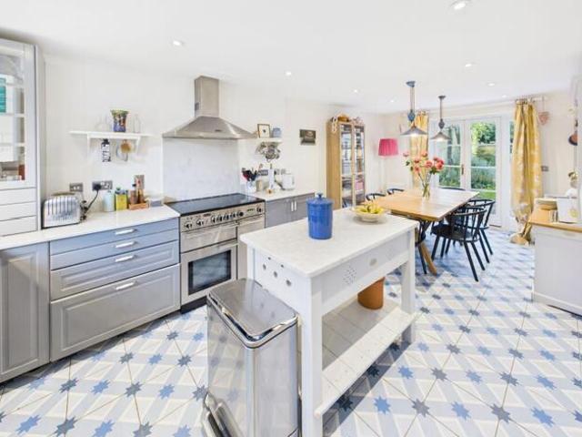 House 4 Bedroom For Sale Charlbury Oxfordshire 931000 ELS101278309