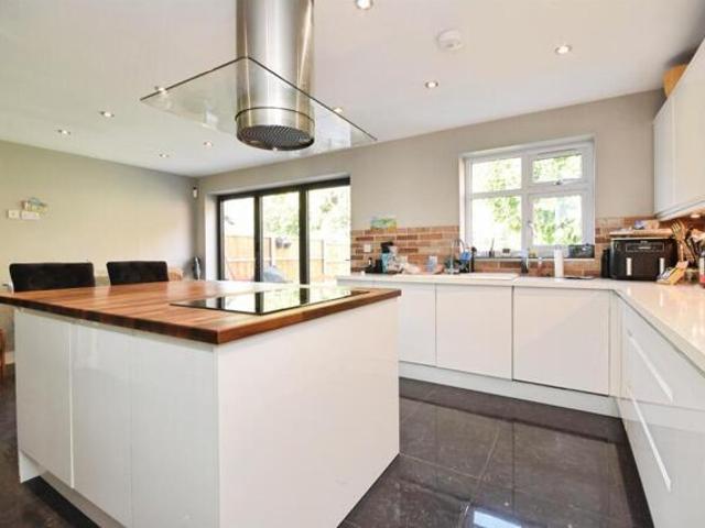 House 4 Bedroom For Sale Chelmsford Essex 520000 ELS98930280