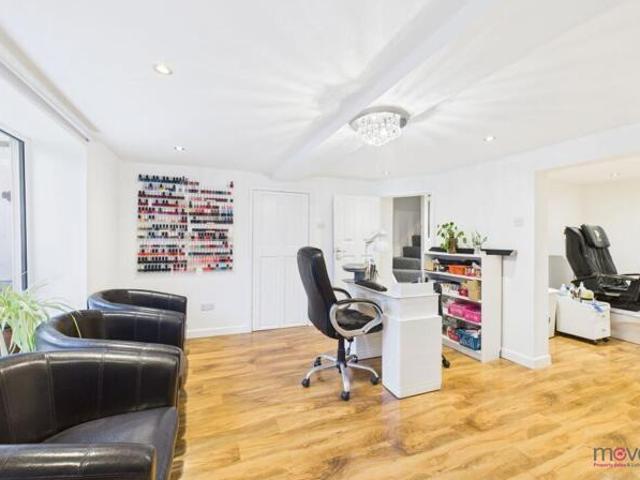 House 4 Bedroom For Sale Cheltenham Gloucestershire 500000 ES99029347