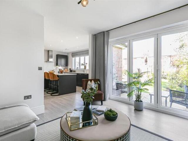 House 4 Bedroom For Sale Cheshunt Great London 1200000 ELS100096739