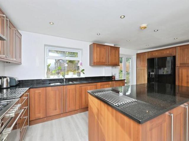 House 4 Bedroom For Sale Cheshunt Great London 775000 ELS99054669