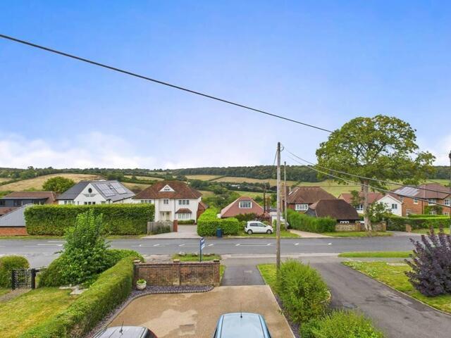 House 4 Bedroom For Sale Chesham Buckinghamshire 680000 ELS98930040