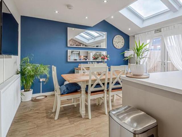 House 4 Bedroom For Sale Chesterfield Derbyshire 325000 ES99475787