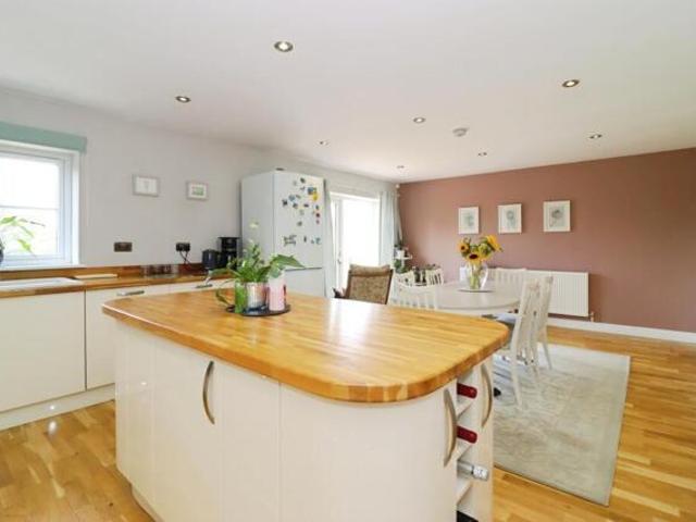 House 4 Bedroom For Sale Chesterfield Derbyshire 400000 ES98233147