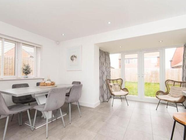 House 4 Bedroom For Sale Chesterfield Derbyshire 475000 ES100881433