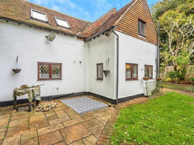 House 4 Bedroom For Sale Chichester West Sussex 550000 ES100456521