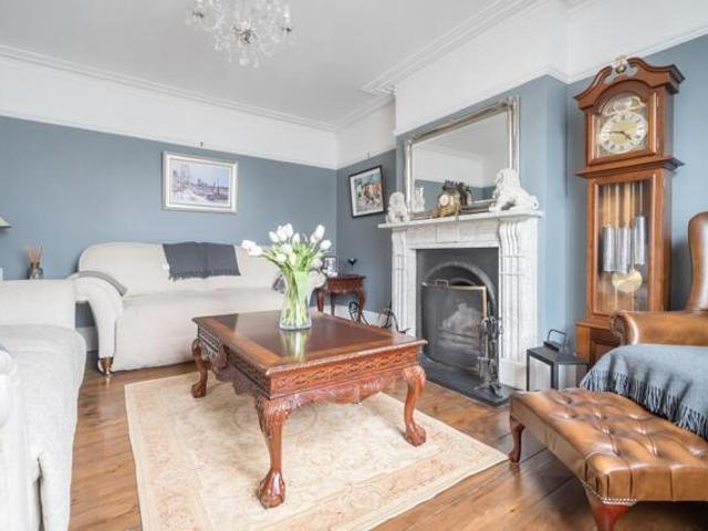 House 4 Bedroom For Sale Chichester West Sussex 800000 ELS99840271