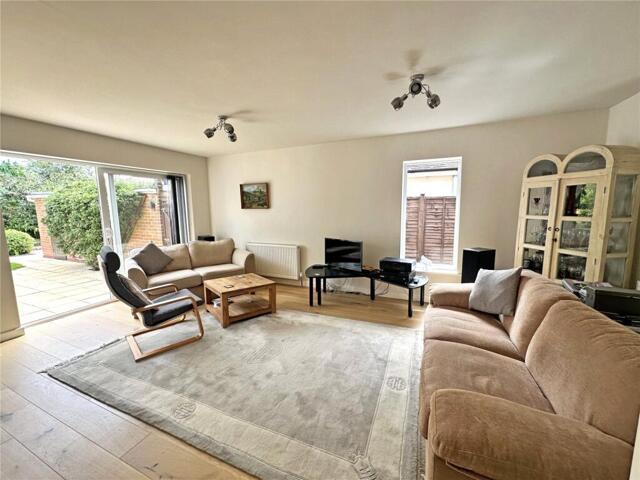 House 4 Bedroom For Sale Christchurch Dorset 775000 ES100132392