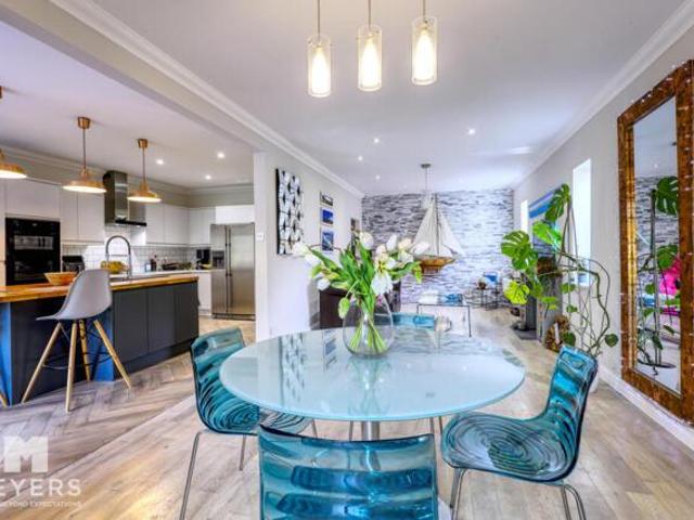 House 4 Bedroom For Sale Christchurch Dorset 850000 ES100881723