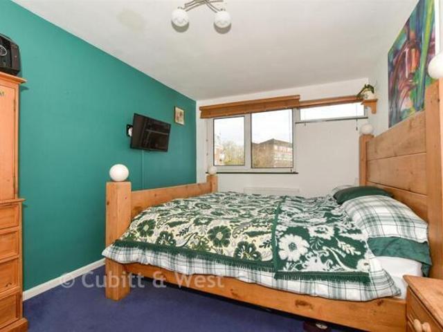 House 4 Bedroom For Sale Cranleigh Surrey 264500 ELS99380740