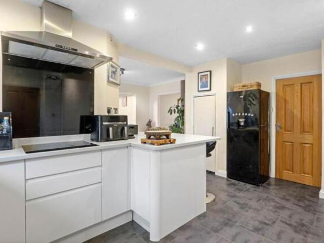 House 4 Bedroom For Sale Crowle Crowle 500000 ELS98477105