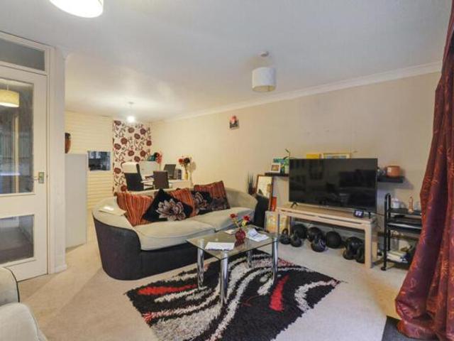 House 4 Bedroom For Sale Croydon Greater London 550000 ES100855180