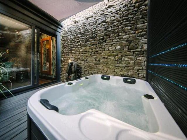 House 4 Bedroom For Sale Cumbria Lancashire 695000 ELS99895354