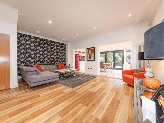 House 4 Bedroom For Sale Ascot Windsor And Maidenhead 835000 ES101678107