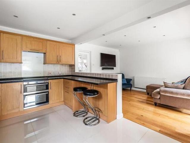 House 4 Bedroom For Sale Ashtead Surrey 1075000 ELS100540793