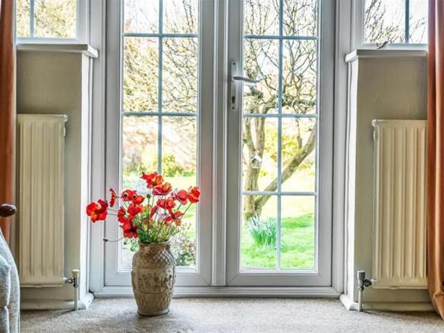 House 4 Bedroom For Sale Ashtead Surrey 1100000 ELS100398359