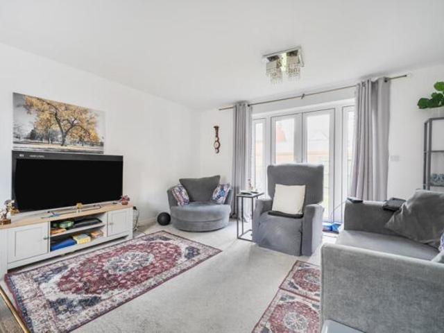 House 4 Bedroom For Sale Aylesbury Buckinghamshire 500000 ELS101060005