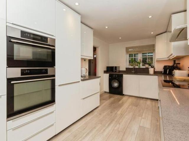 House 4 Bedroom For Sale Aylesbury Buckinghamshire 595000 ES100615273