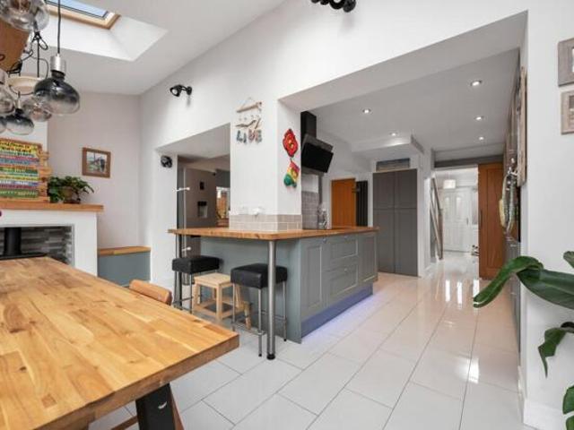 House 4 Bedroom For Sale Bourne Lincolnshire 475000 ELS98834416