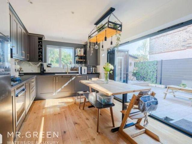 House 4 Bedroom For Sale Bournemouth Bournemouth 550000 ES99204071
