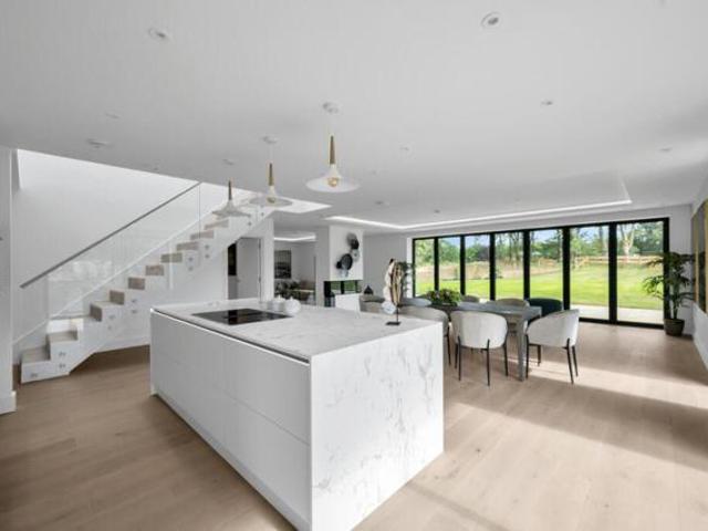 House 4 Bedroom For Sale Banstead Surrey 1795000 ES101777738