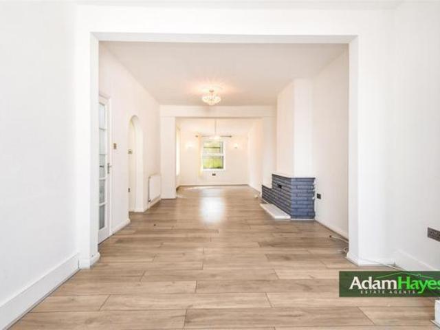 House 4 Bedroom For Sale Barnet Greater London 750000 ES98800866